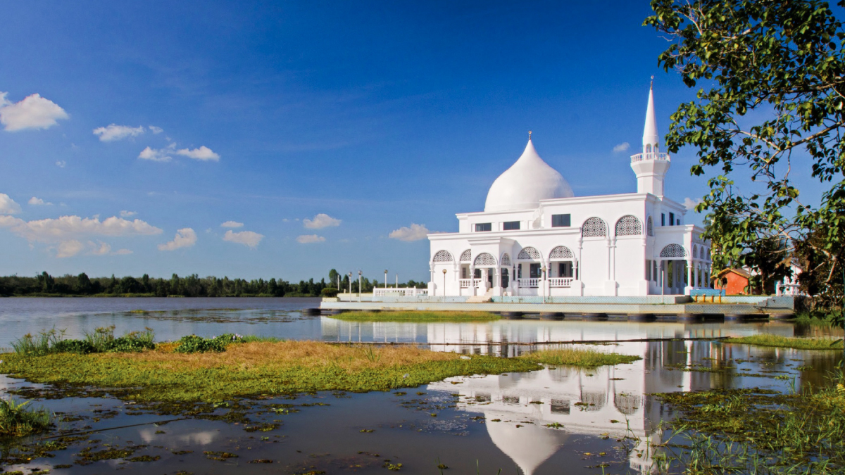 Birthday of the Sultan of Kelantan - Malaysia Public Holidays